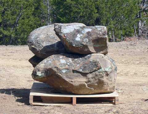 Medium Moss Boulders - Walnut Creek Stone